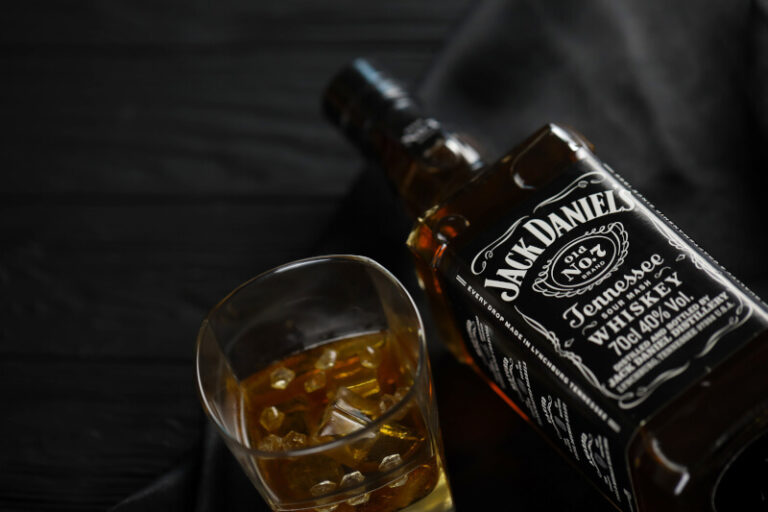 Why It’s Crucial to Read Whiskey Labels – Bottle Storage
